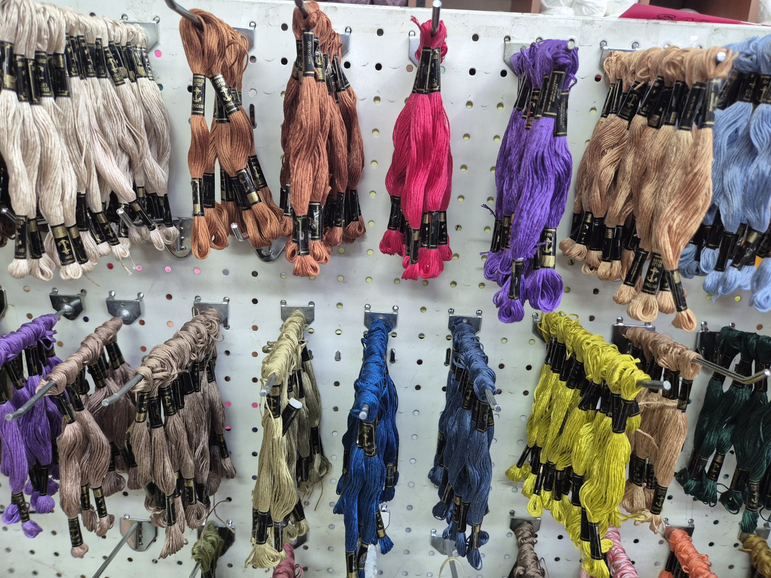 Hand Embroidery Thread Sale Price – Vaalcraft Distributors